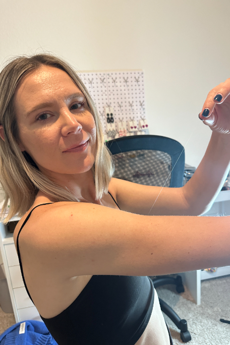 カリフォルニアの女性 腕に生えた1本の毛でギネス世界記録認定 | ギネス世界記録